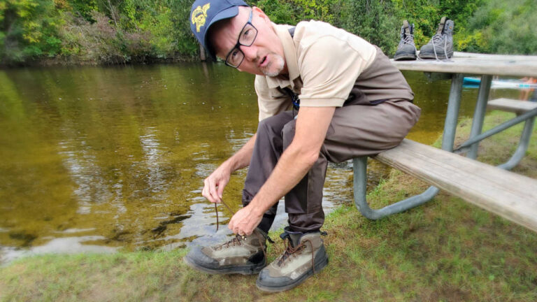 Felt vs. Rubber Sole Wading Boots (Which is Best for You) - Guide ...