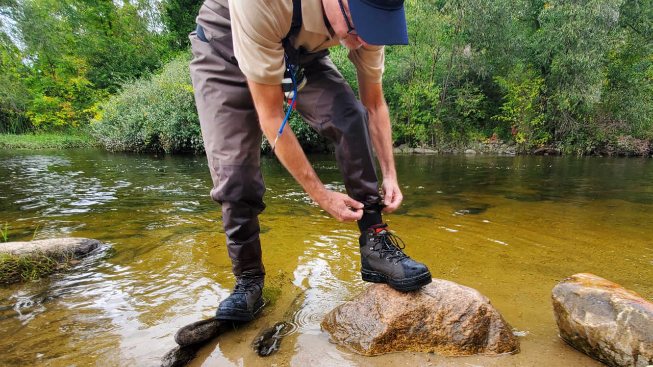 Paramount Outdoors Deep Eddy Wading Boots Review - Guide Recommended