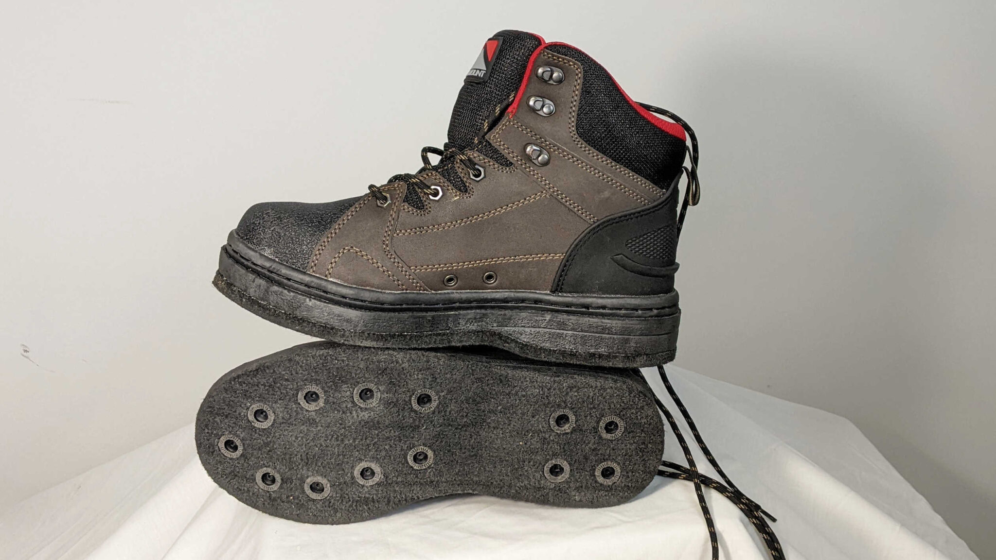 Paramount Outdoors Deep Eddy Wading Boots Review - Guide Recommended