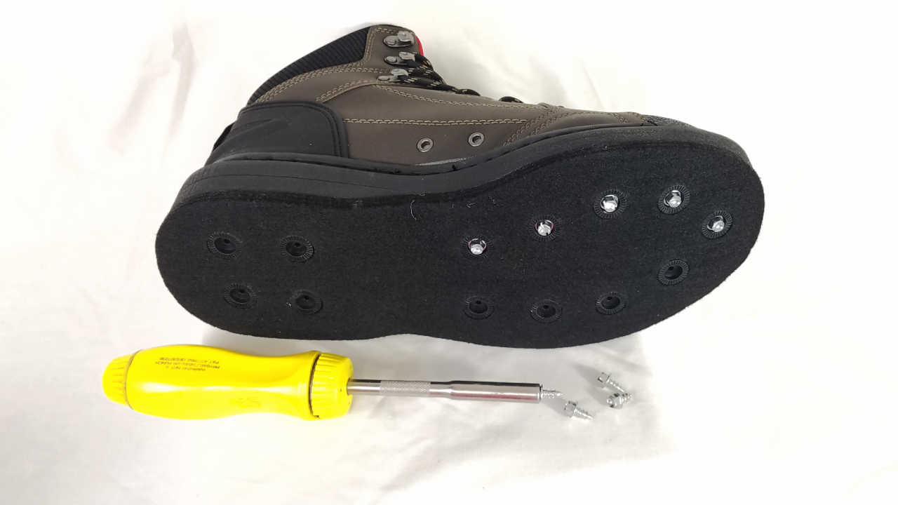 Buyers Guide to Wading Boots for Fishing - Guide Recommended